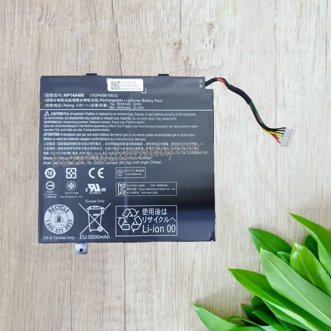 Baterai Replacement Acer Aspire SW5-011 AP14A4M AP14A8M | bateraidanadaptor